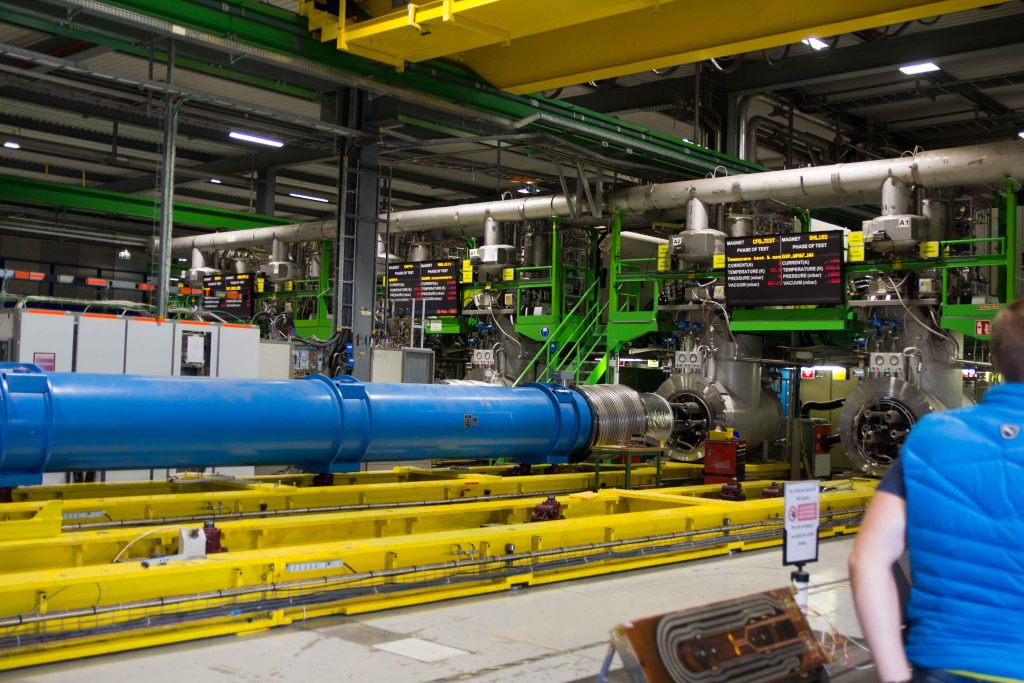 Testing supraconductor magned – CERN – iTom